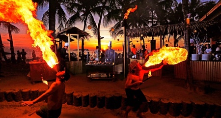 Kota Kinabalu Sunset Dinner & Fire Show